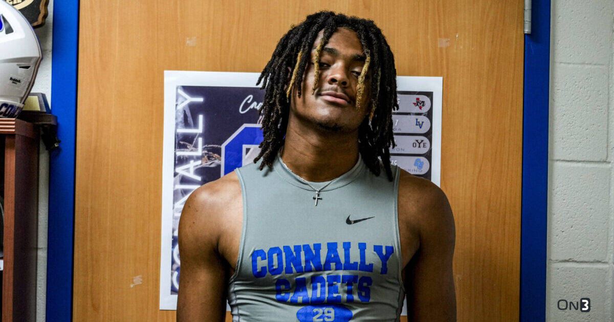 Texas Longhorns score a commitment from elite four-star CB Kobe Black - On3 Texas Longhorns score a commitment from elite four-star CB Kobe Black - On3