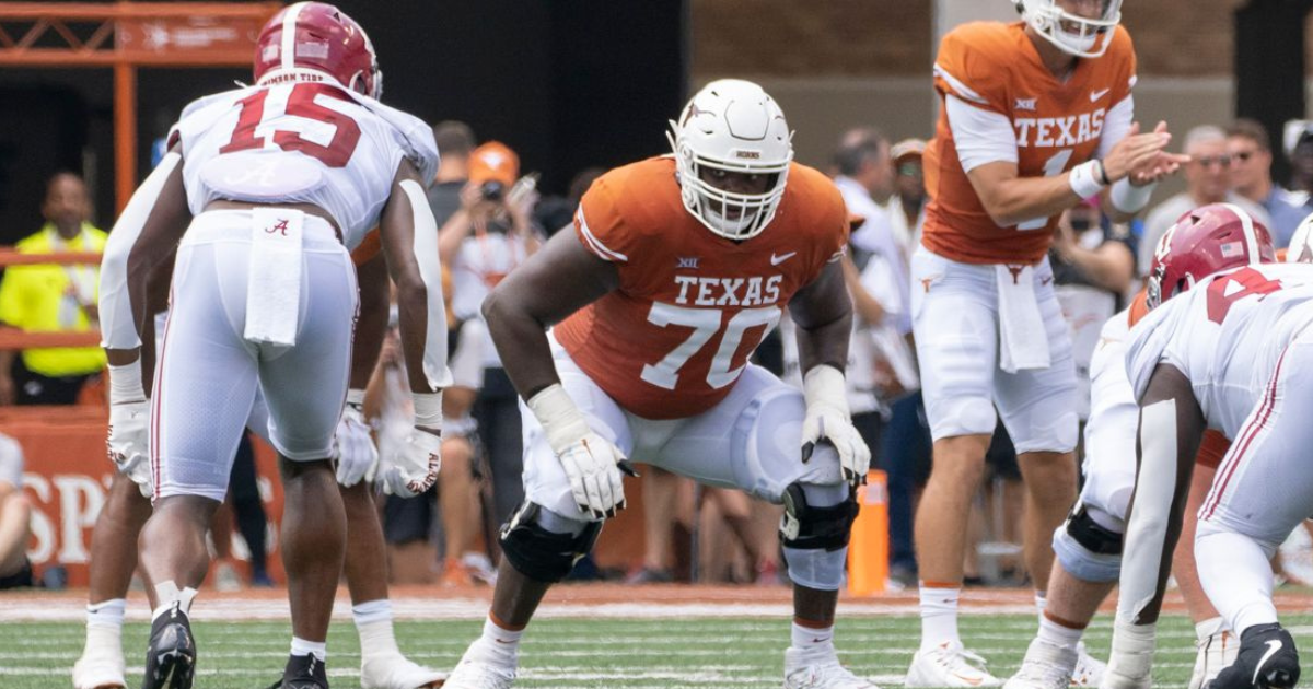 The Texas O-line wants to win the Joe Moore Award: Looking at previous ...