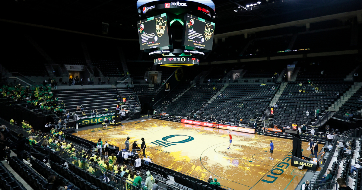 Oregon lands commitment from former Liberty guard Kennedi Williams - On3