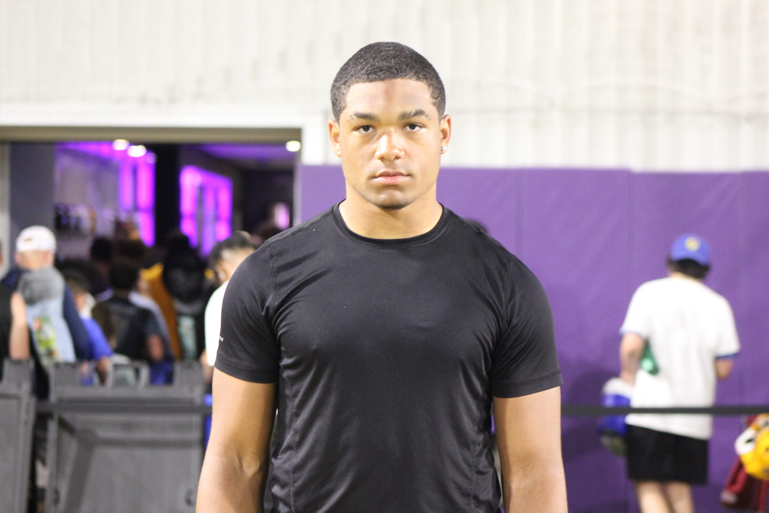 LSU DL commit gets familiar with Jimmy Lindsey - On3