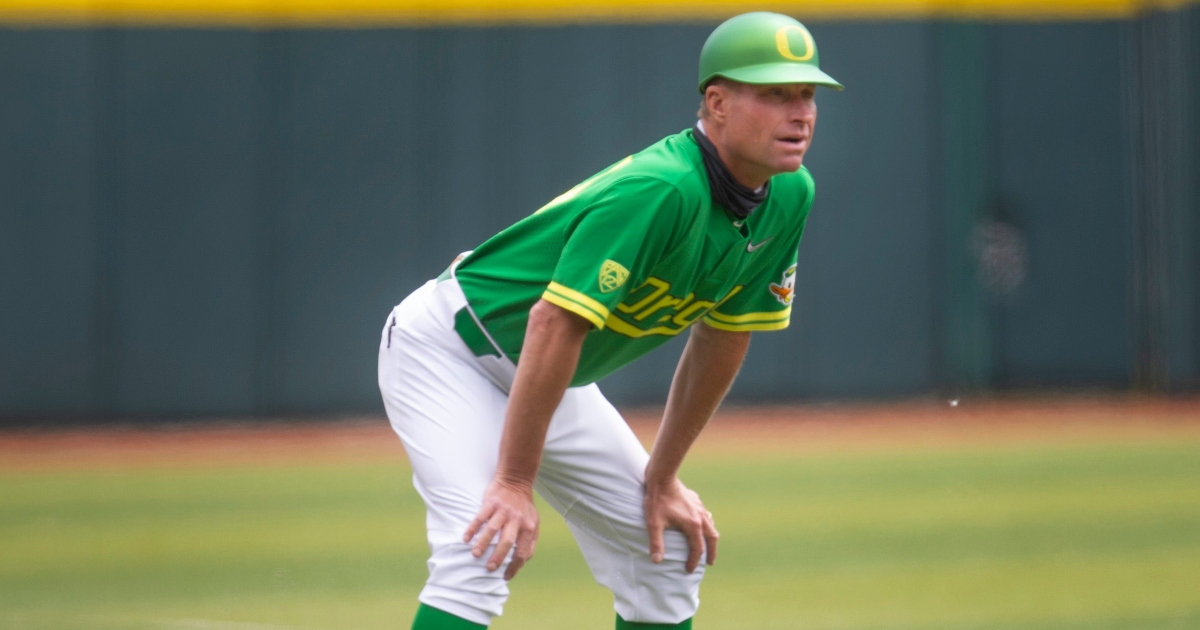 Mark Wasikowski says pitching staff flipped game for Oregon - On3