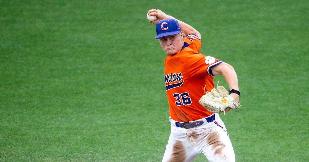 Erik Bakich says Ty Olenchuk could be a two-way player next season - On3