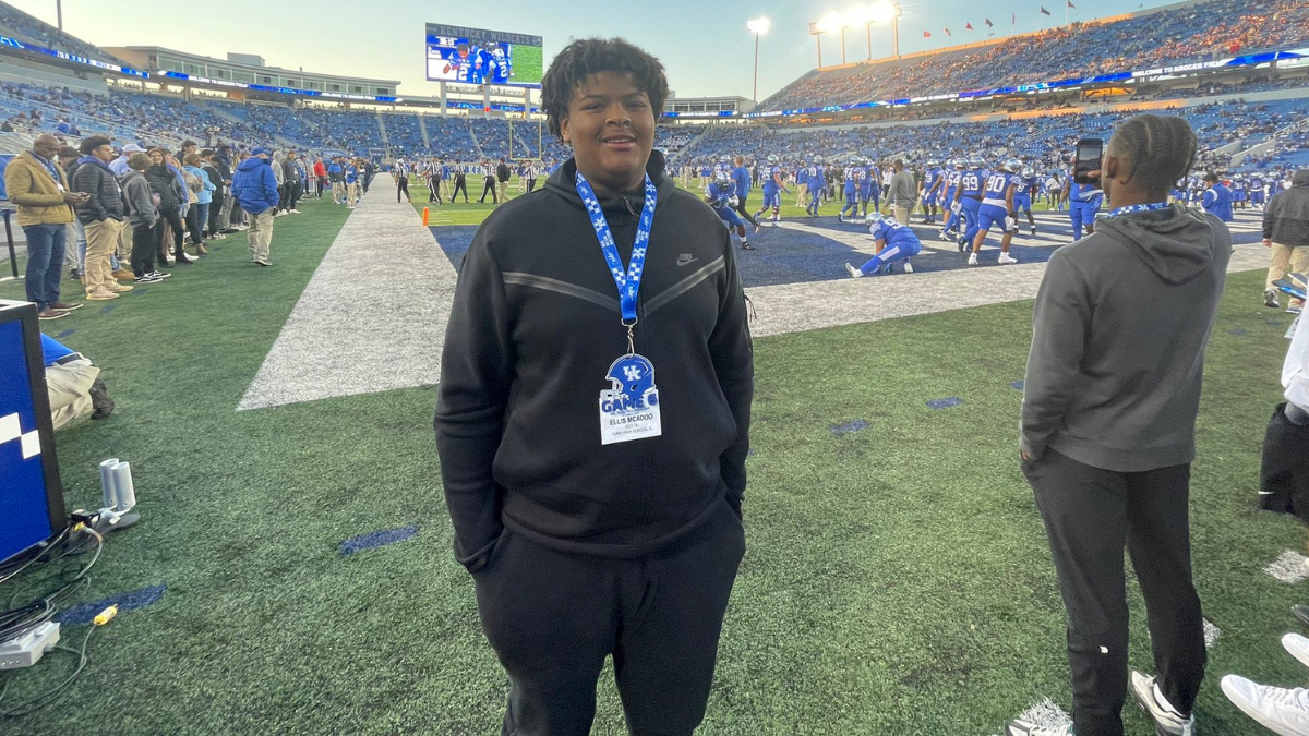 Offered 2024 offensive lineman communicating with multiple Gators ...