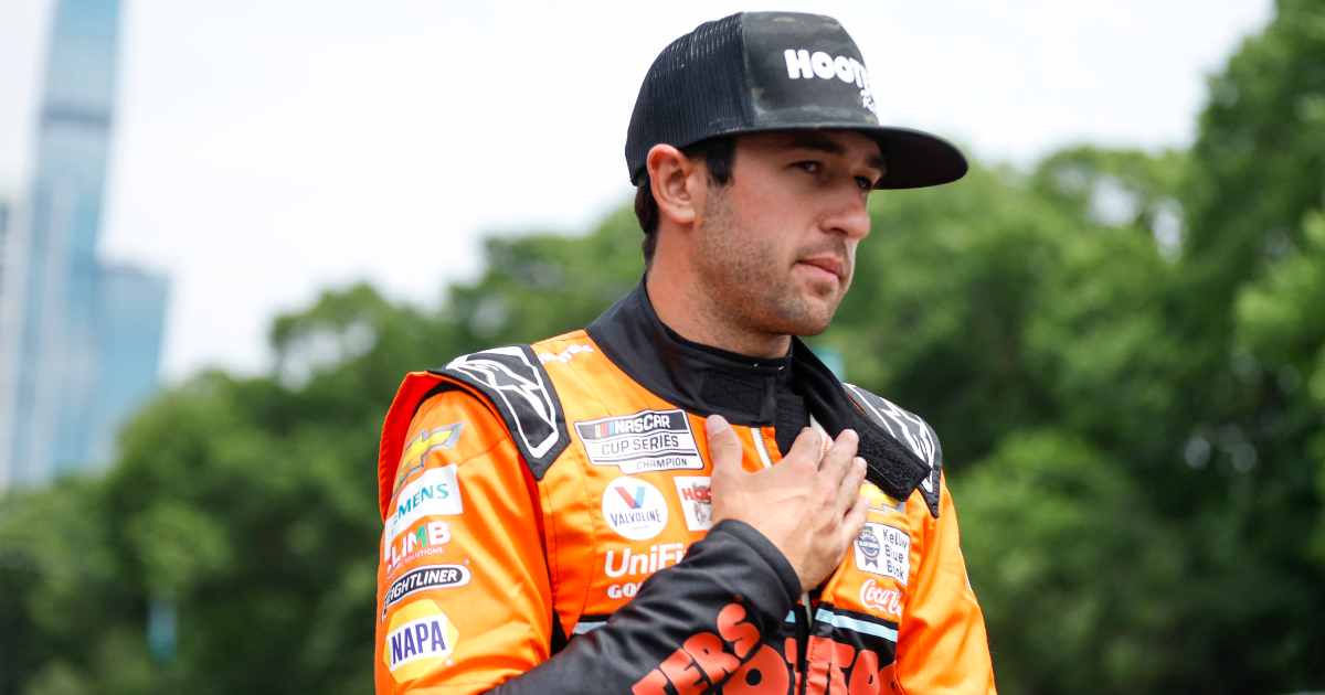 Chase Elliott thinks Shane van Gisbergen made Cup Series drivers 'look bad'