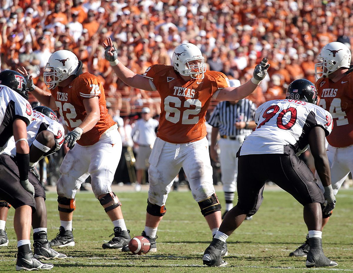 62 days until Texas Football: Connor Robertson working to be the future ...