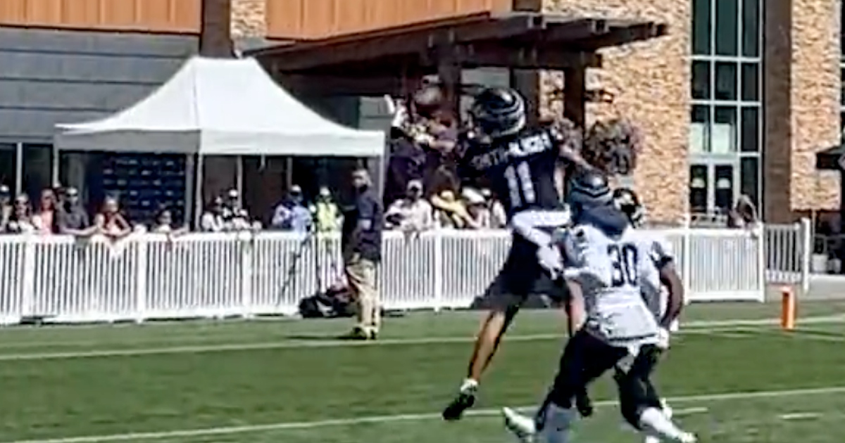Jaxon Smith-Njigba hauls in impressive one-handed touchdown catch in ...