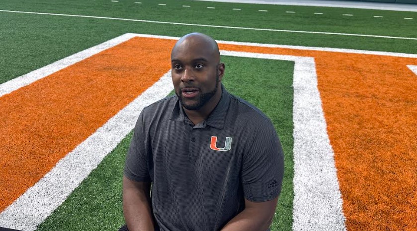 Miami coach Derek Nicholson breaks down linebackers