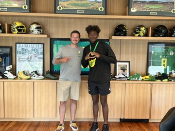Oregon QB Commit Akili Smith Jr. Locks in Official Visit - On3
