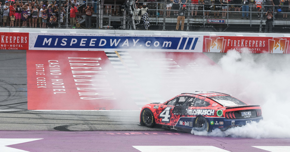 NASCAR FireKeepers Casino 400 odds, favorites at Michigan International ...