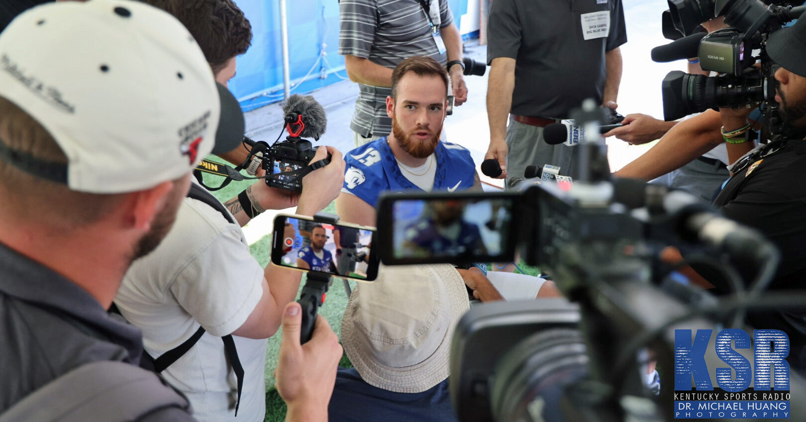 Devin Leary led by example to earn respect as Kentucky's new ...