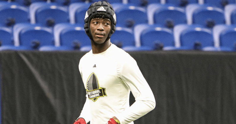 2026 LB Anthony Jones enjoys bonding with LSU staff - On3