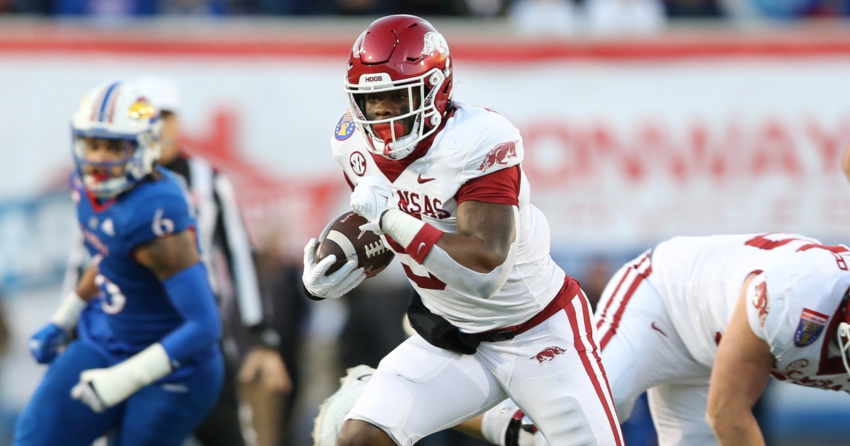 Rocket Sanders explains embracing leadership role for Arkansas - On3