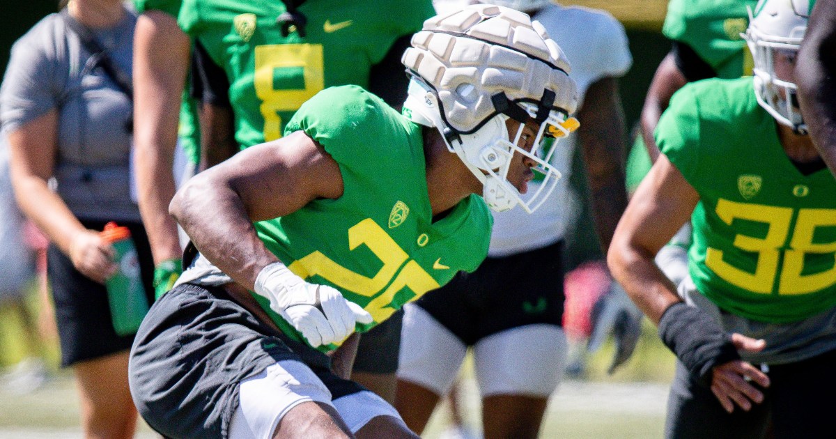 Devon Jackson explains decision to remain at Oregon despite coaching ...