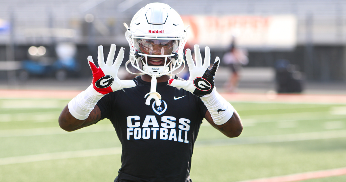 Told in photo: Georgia commits Sacovie White and Tae Harris battle