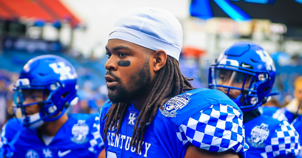 Kenneth Horsey removed from depth chart, injury not season-ending