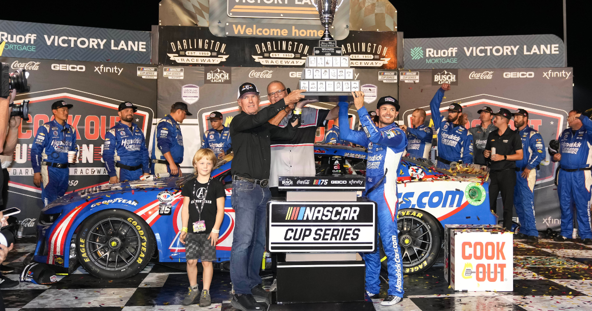 Kyle Larson reflects on overcoming mistakes to win Southern 500 at ...