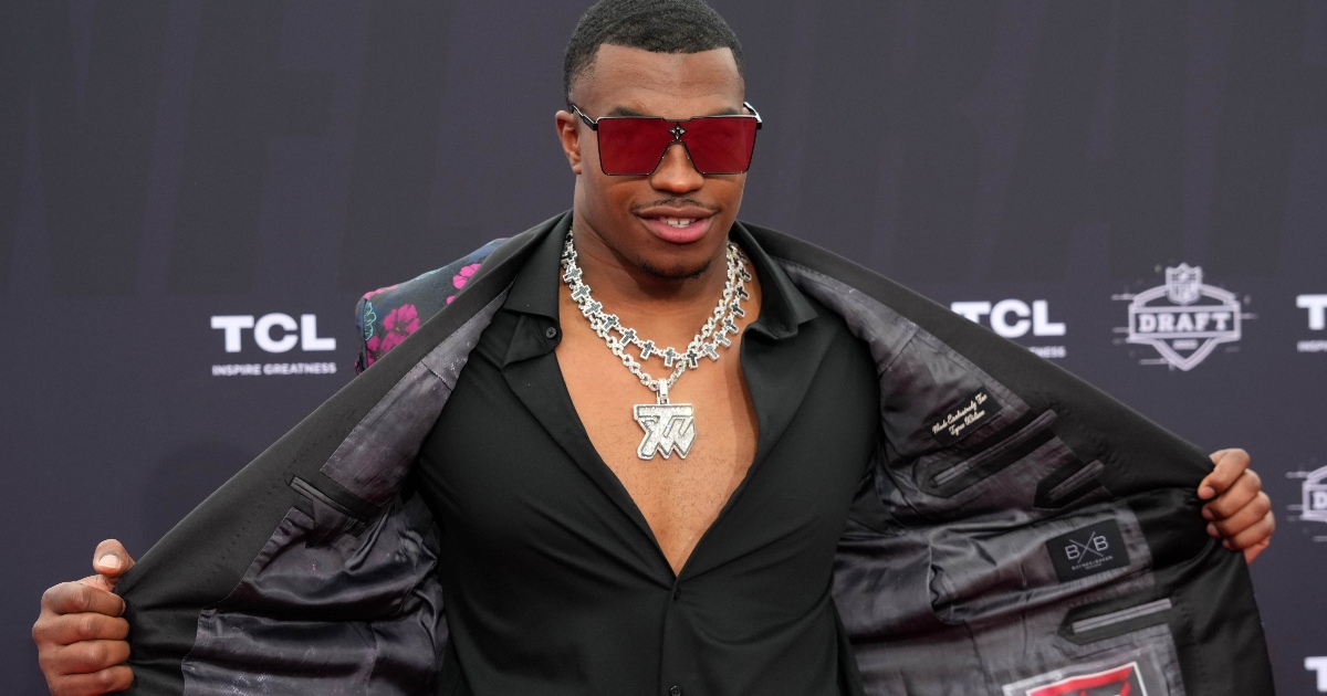 Josh McDaniels says Chandler Jones won't play in Raiders opener against ...