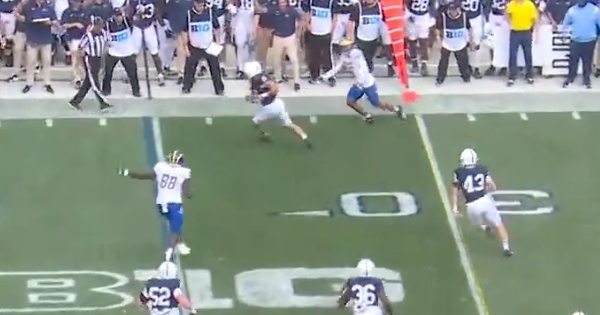 Penn State LB Dominic DeLuca scores touchdown vs. Delaware