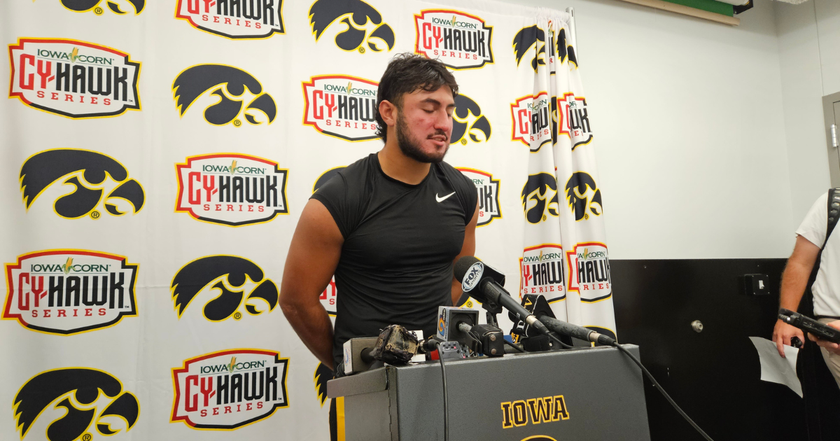 Sebastian Castro finds the end zone