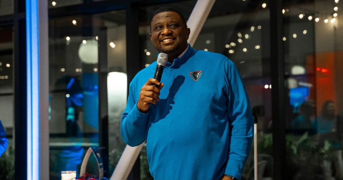 DePaul gives AD DeWayne Peevy contract extension through 2027