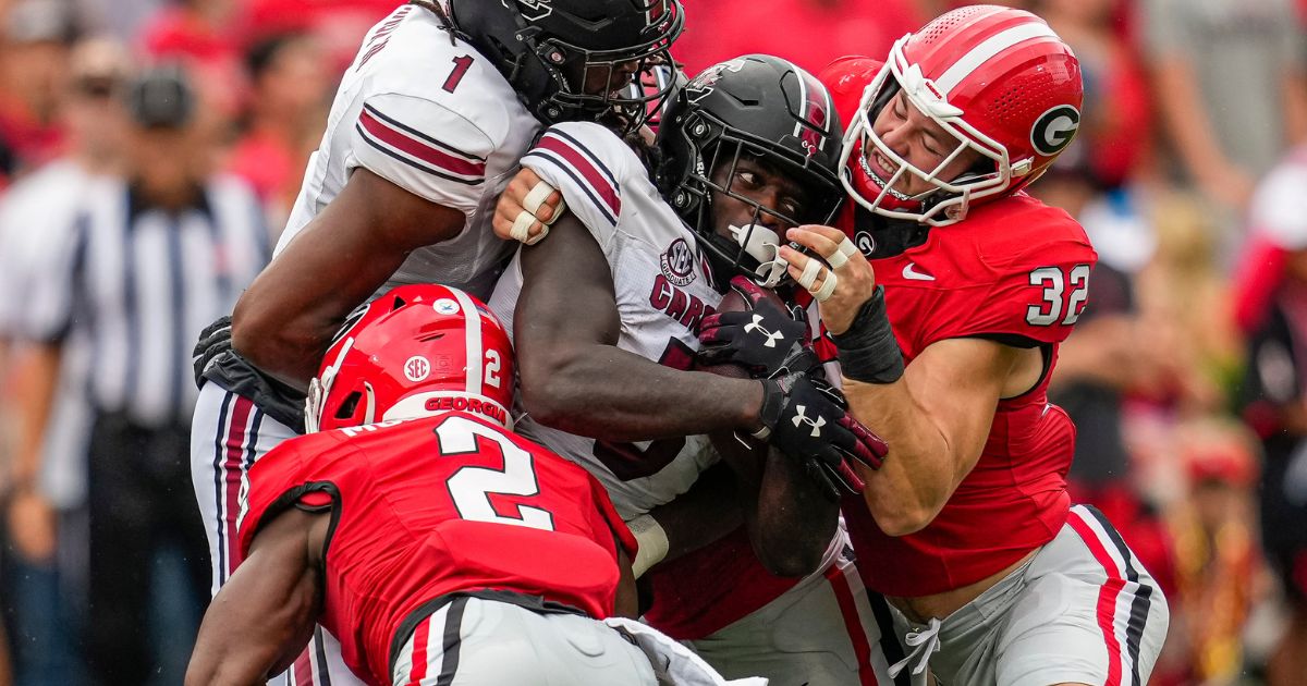 Georgia holds on to top spot in AP Poll for another week