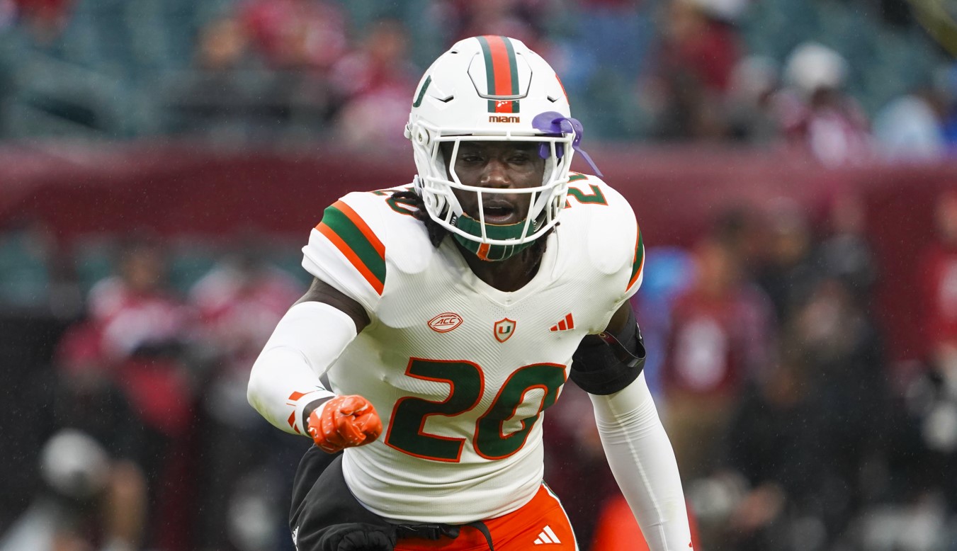 ESPN rules analyst disagrees with no targeting for James Williams hit ...