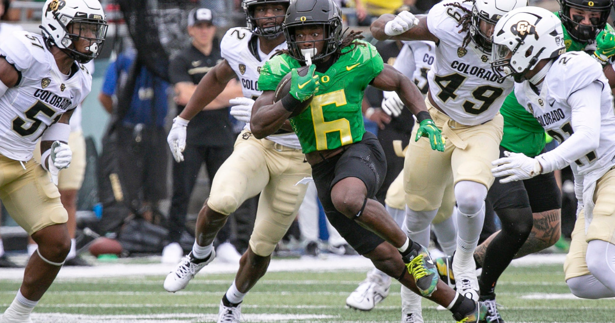 Oregon running back Noah Whittington announces he will return for 2024 ...