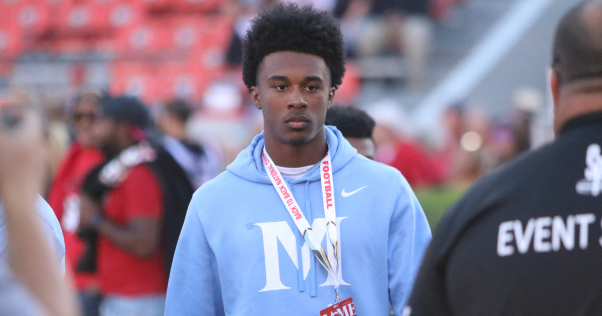 LOOK: Prospects enter stadium for Georgia vs Kentucky