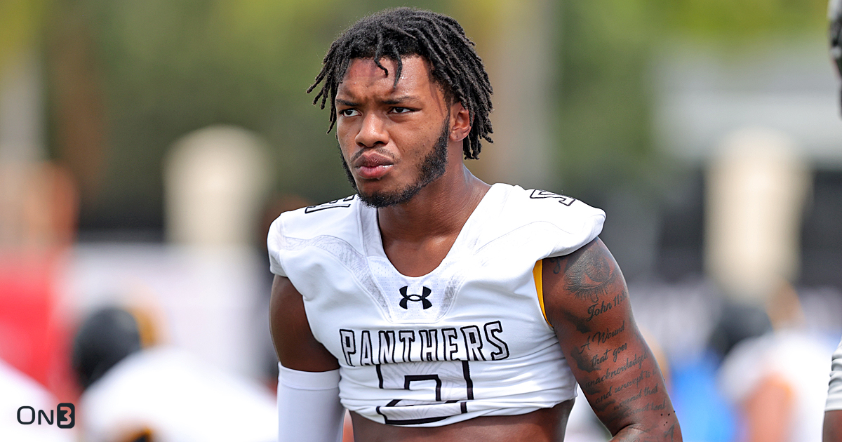 Blake Woodby, 4-star cornerback, signs with Auburn