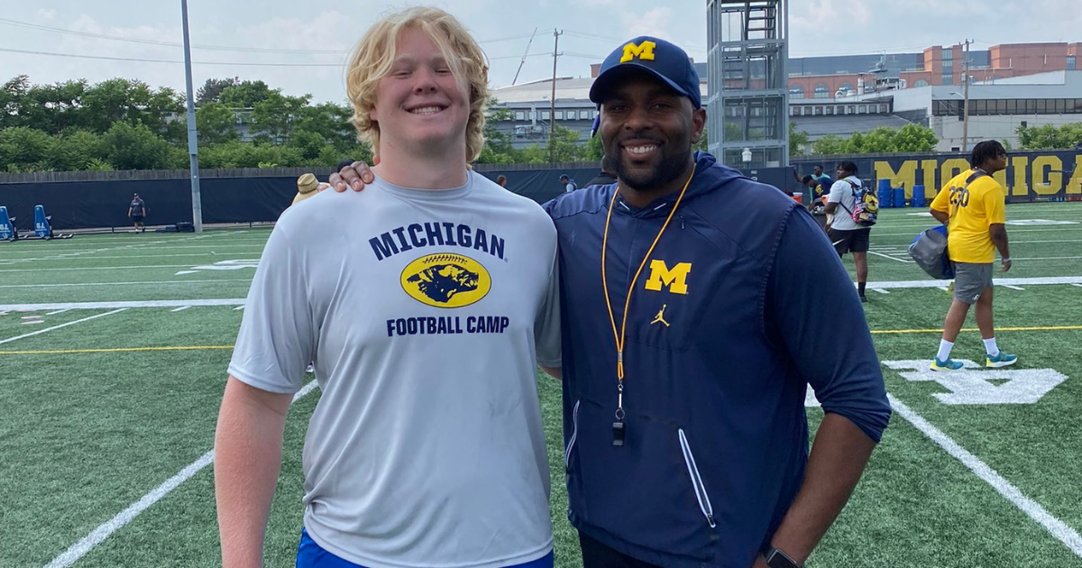 Michigan Recruiting: 2025 California OT John Mills talks U-M offer