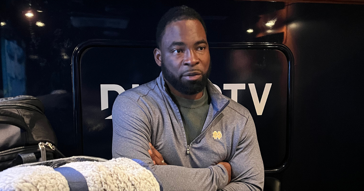 How former Notre Dame DE Justin Tuck relates to Irish's current situation
