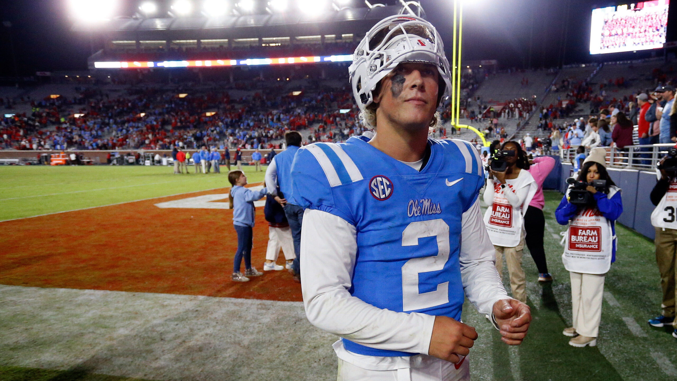 Ole Miss saw how tough Jaxson Dart is with his Arkansas effort