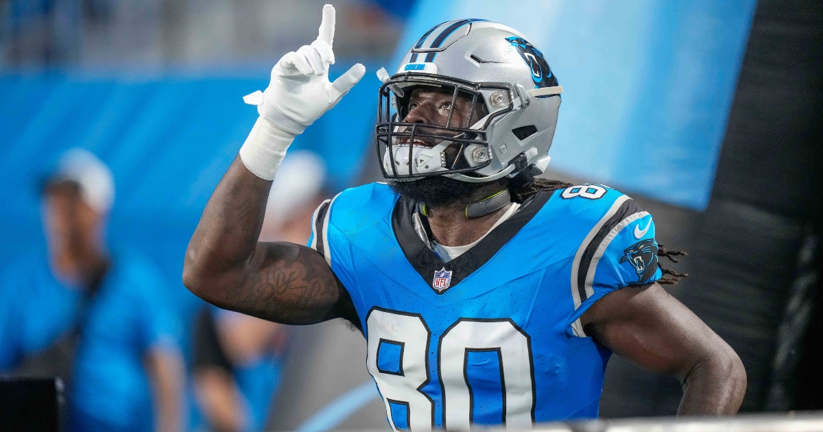 Panthers place TE Ian Thomas on injured reserve