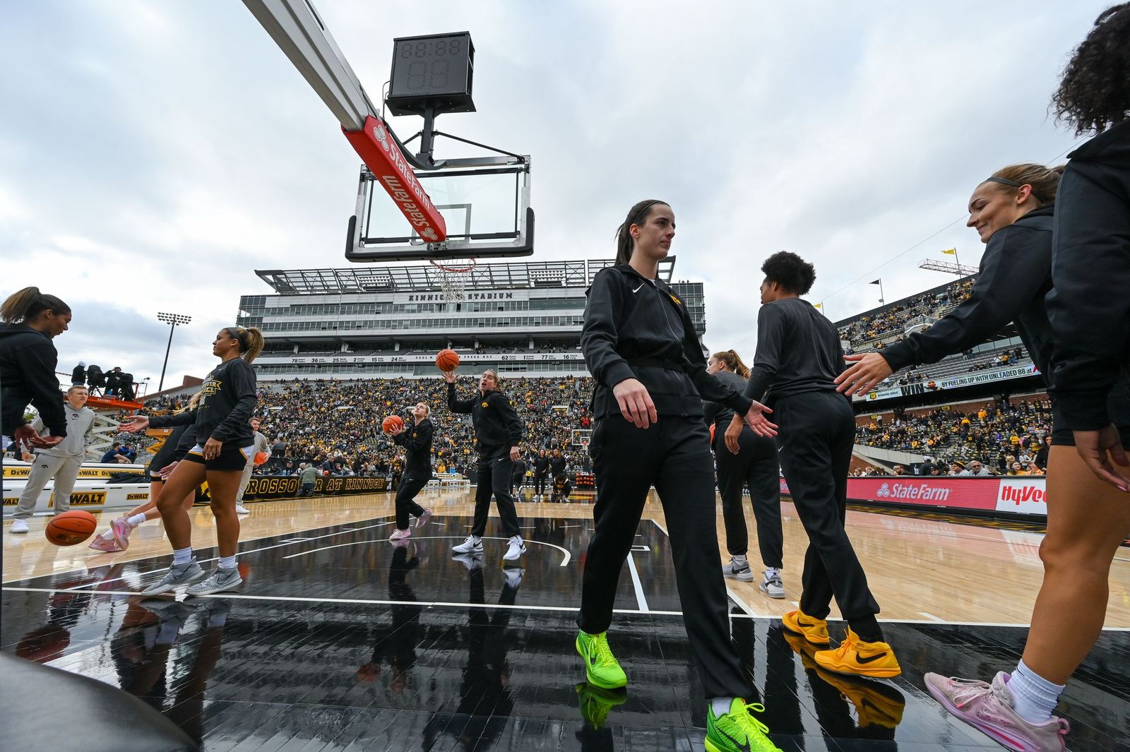 PHOTO GALLERY: 'Crossover at Kinnick' Hawk Walk and Pregame