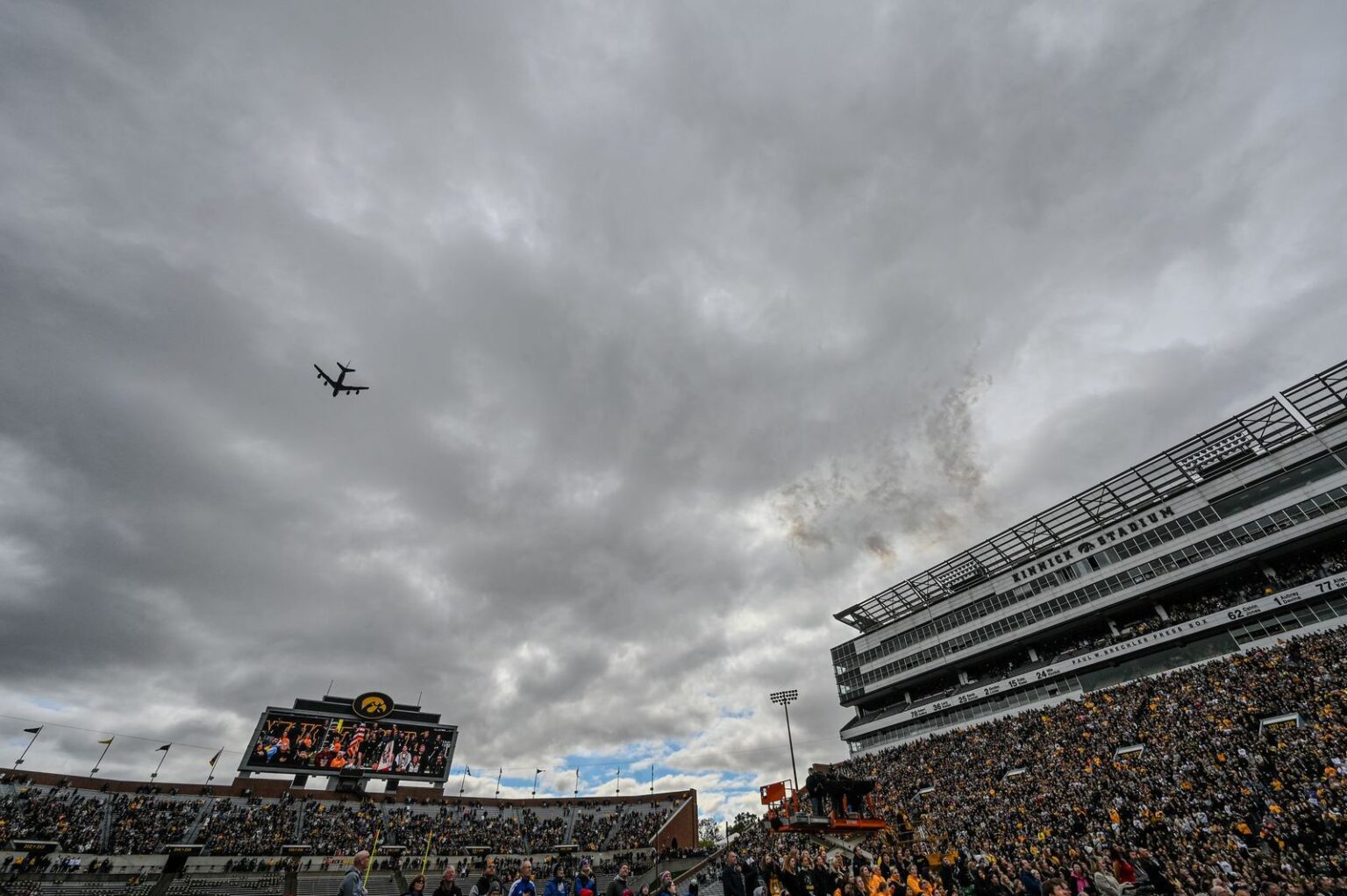 PHOTO GALLERY: 'Crossover at Kinnick' Hawk Walk and Pregame