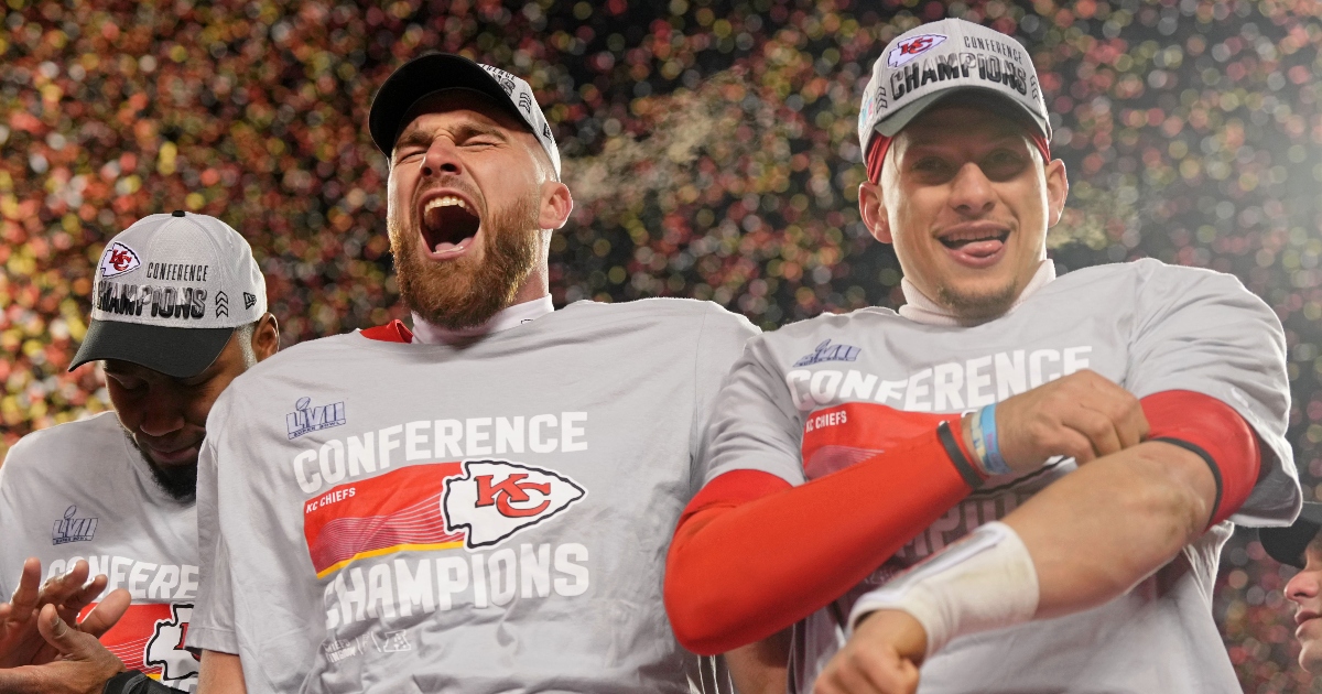 Patrick Mahomes, Travis Kelce unveil, flex Super Bowl LVIII rings at ...