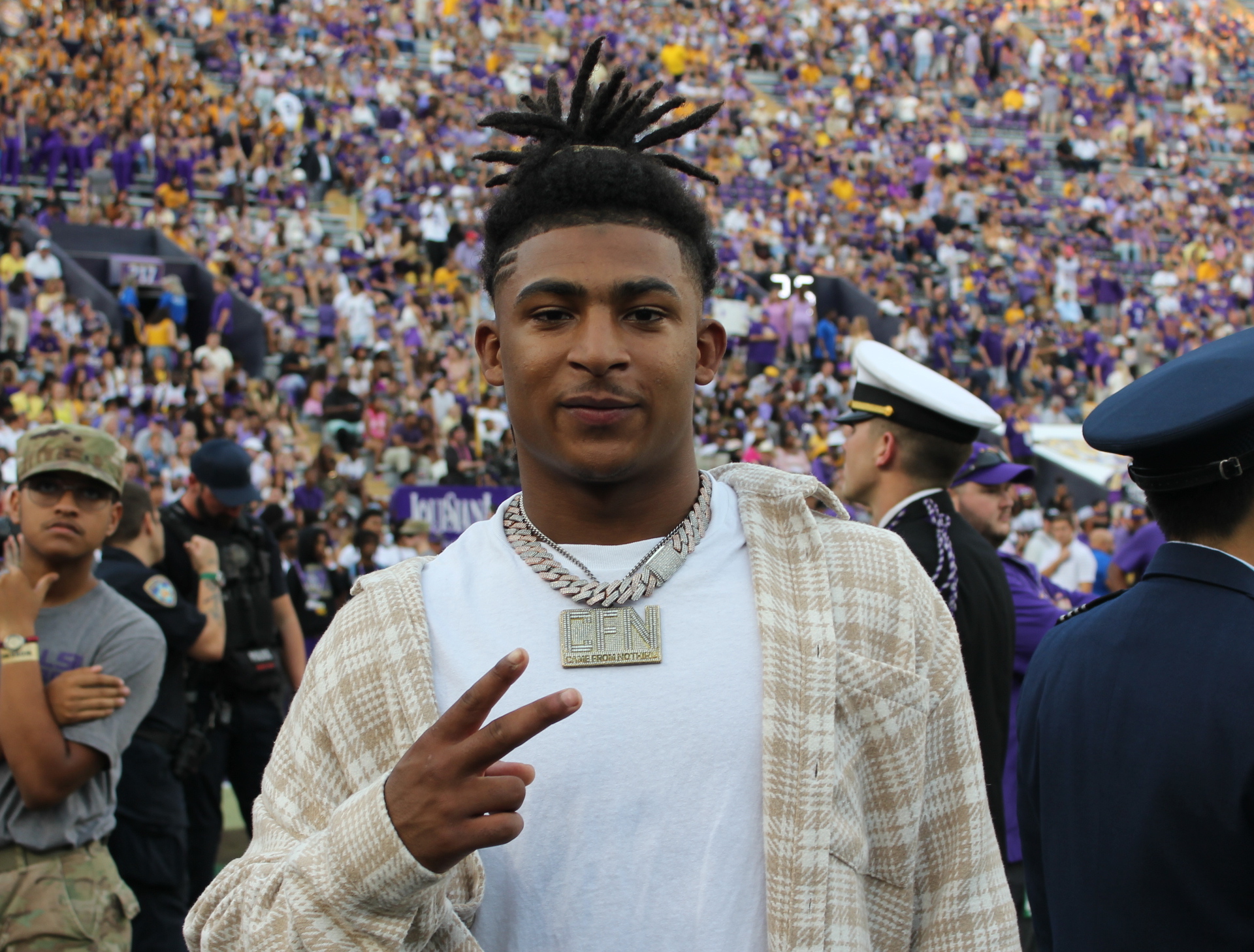 Recruits react to LSU win over Army, Tiger Stadium atmosphere