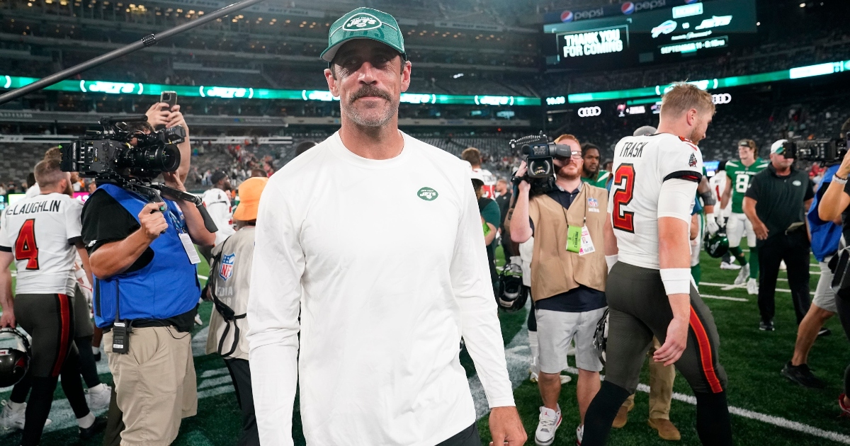 Aaron Rodgers shows major improvement two months after injury