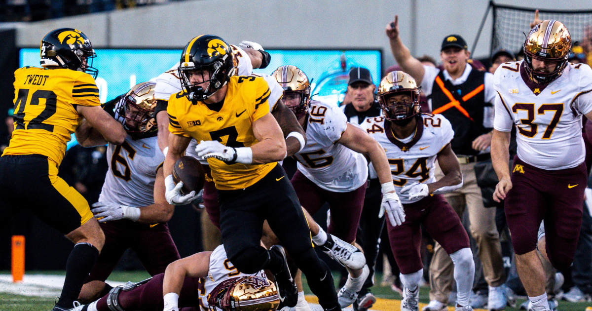 Aaron Rodgers calls Iowa penalty to negate Cooper DeJean's game-winning ...