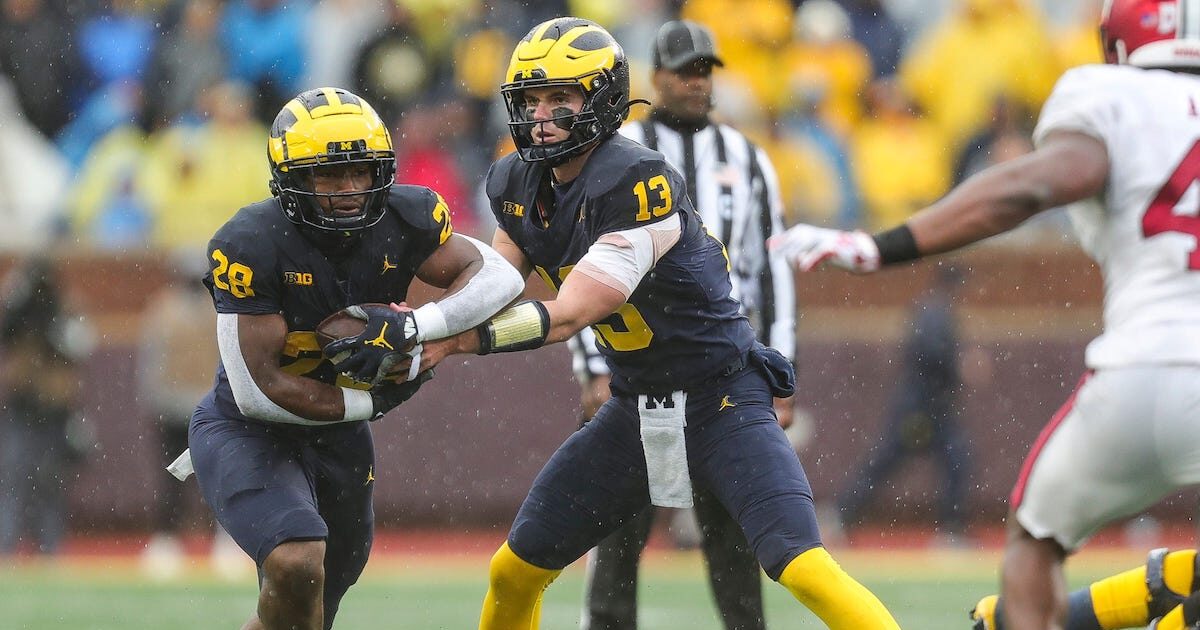 Michigan football: Jack Tuttle playing role in developing future