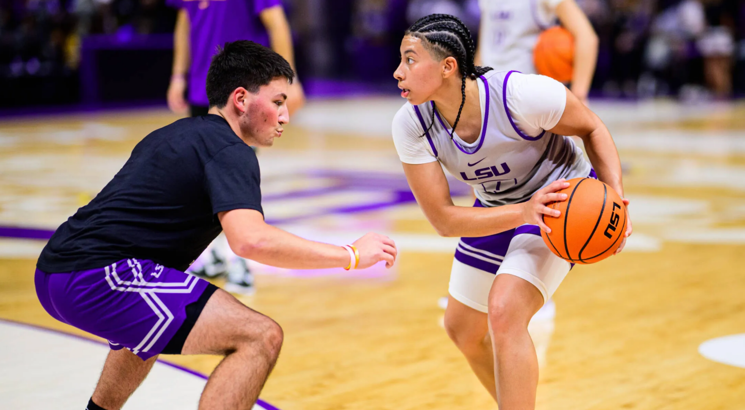 LSU guard Angelica Velez enters NCAA transfer portal - On3