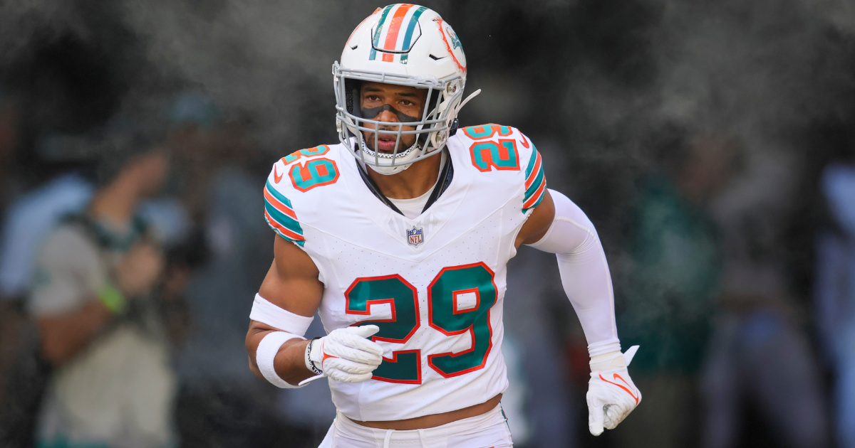 Denver Broncos signing former Miami Dolphins safety Brandon Jones