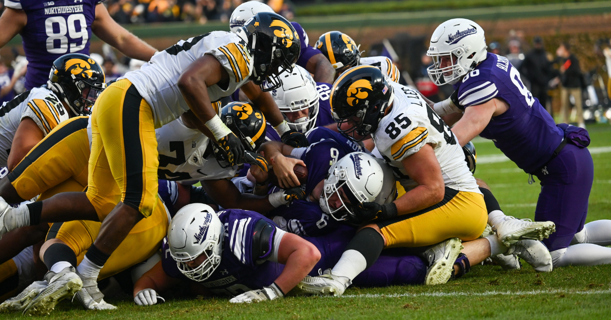 PFF Grades: Iowa defense vs. Northwestern