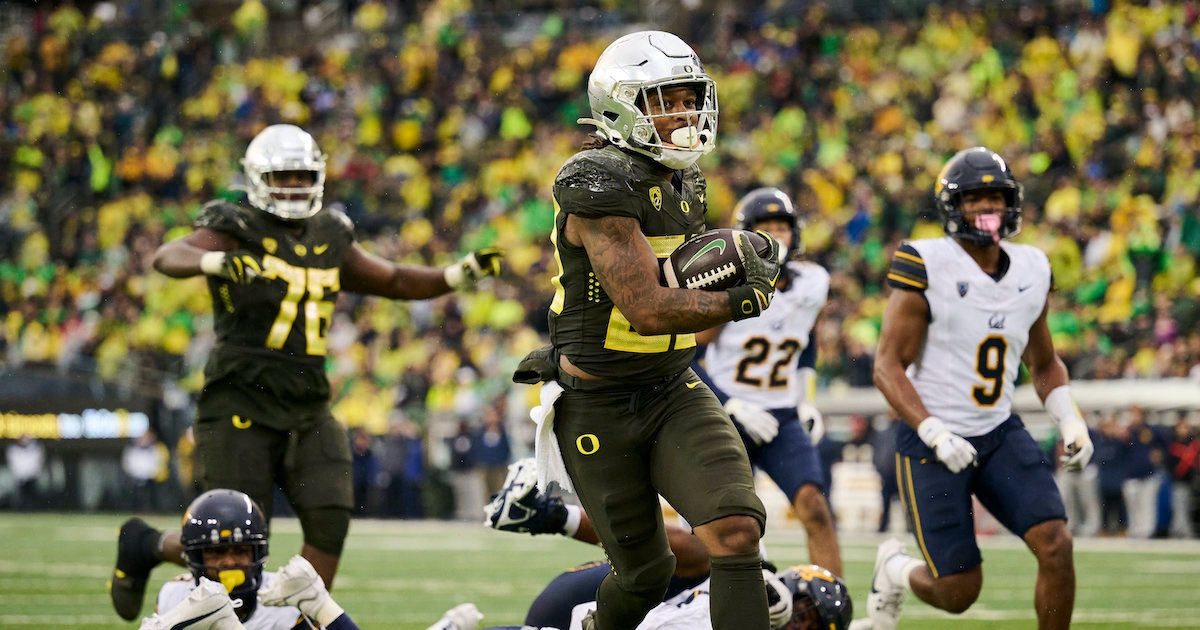 Pair of Oregon Running Backs Named to Doak Walker Award Watch List