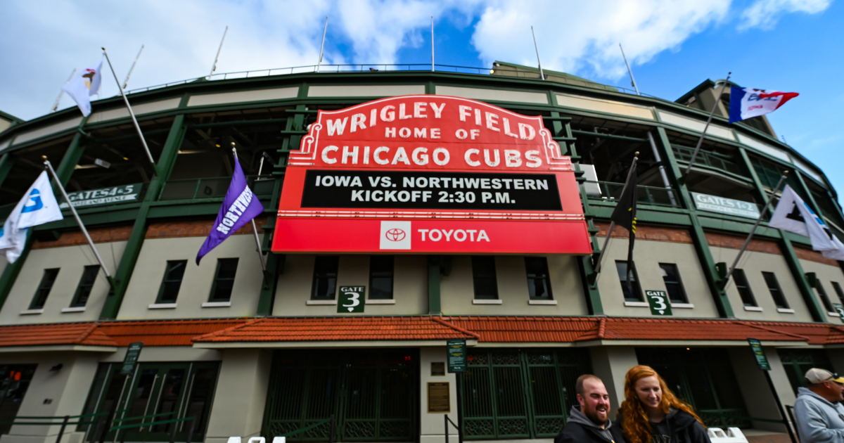 Photo Gallery: A Hawkeye Day at Wrigley Field