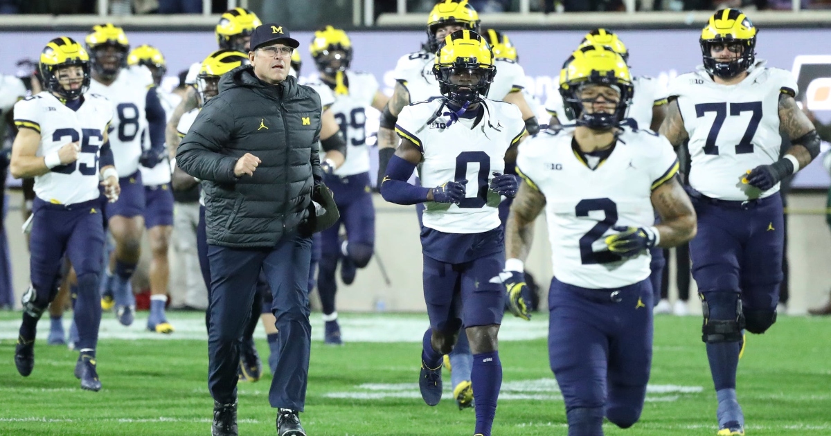 How Michigan has rallied behind sign-stealing allegations on the field ...