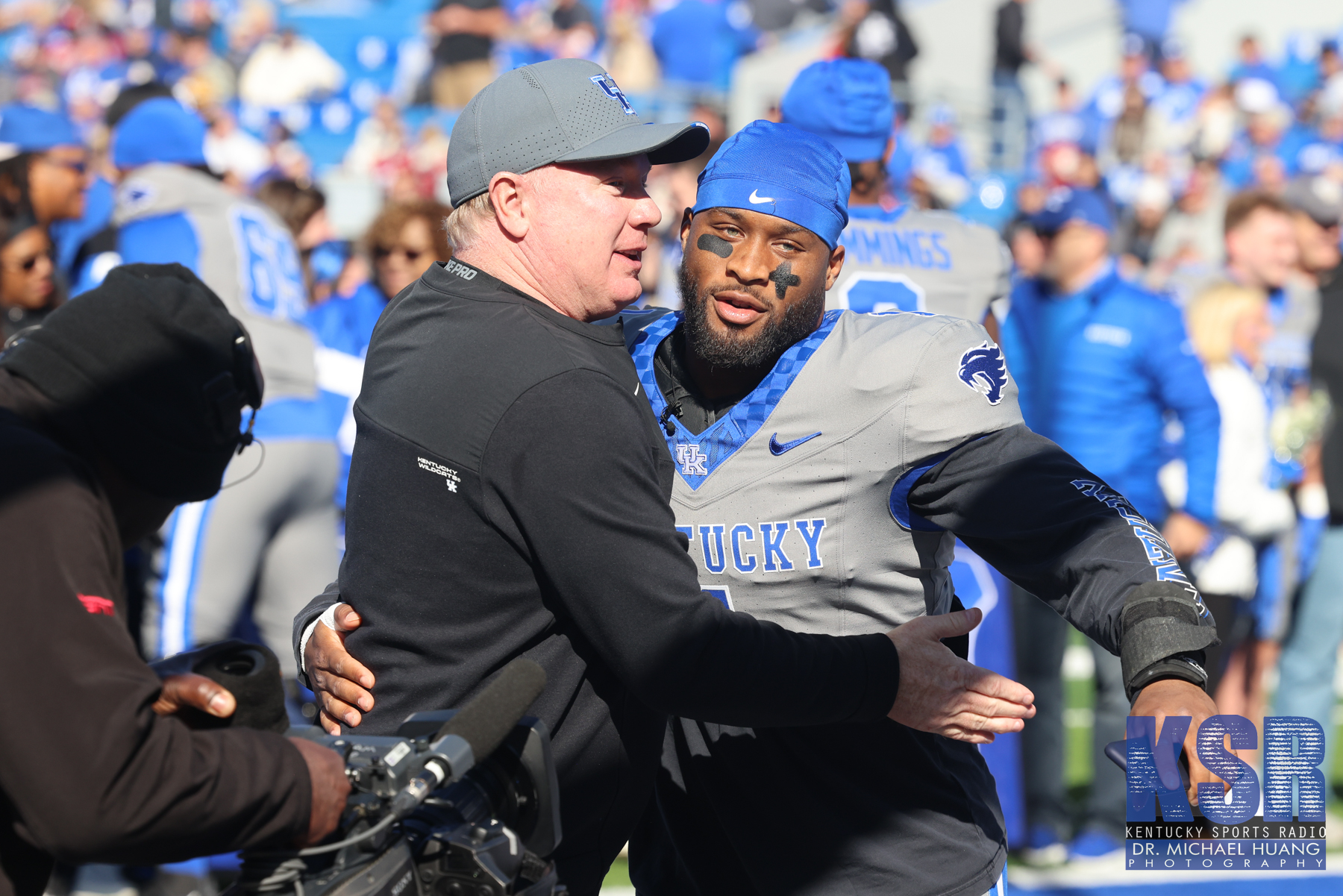 Photo Gallery: Kentucky Football honors its seniors on Senior Day - On3