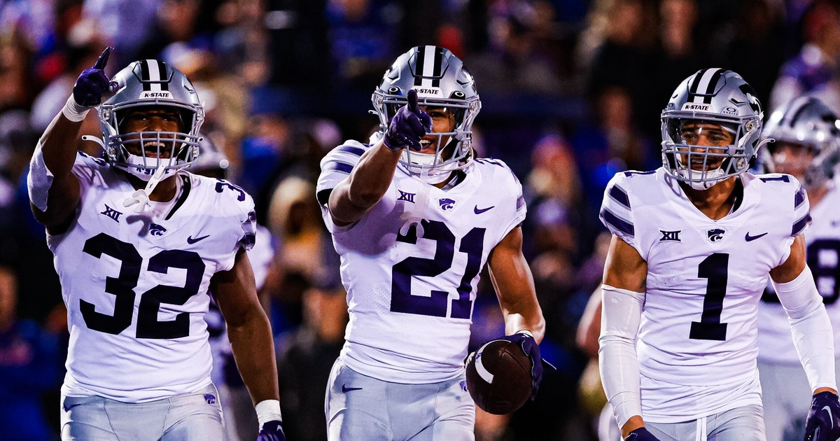 Instant takeaways: Kansas State makes it 15 straight vs Kansas