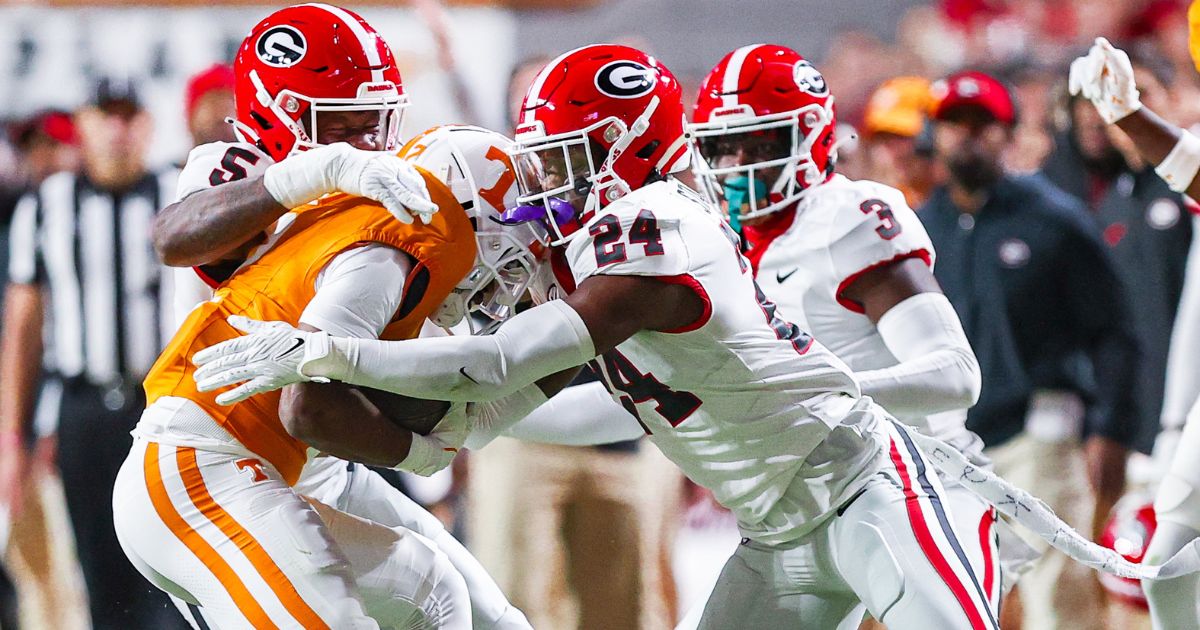 Despite slow start, Georgia defense wins battle versus Vols