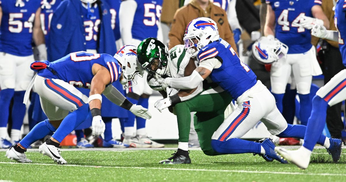 Bills safety Taylor Rapp 'checked out fine' after collision vs Jets